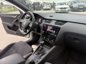 White Skoda Octavia 2017 in Taurage, with an engine capacity of 1.97 L and mileage of 255 thousand km for 11000 €, photo 25 on AUTOMOTO.COM.LV