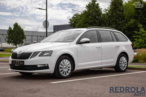 White Skoda Octavia 2017 in Kaunas, with an engine capacity of 1.60 L and mileage of 192 thousand km for 8300 €, photo 1 on AUTOMOTO.COM.LV
