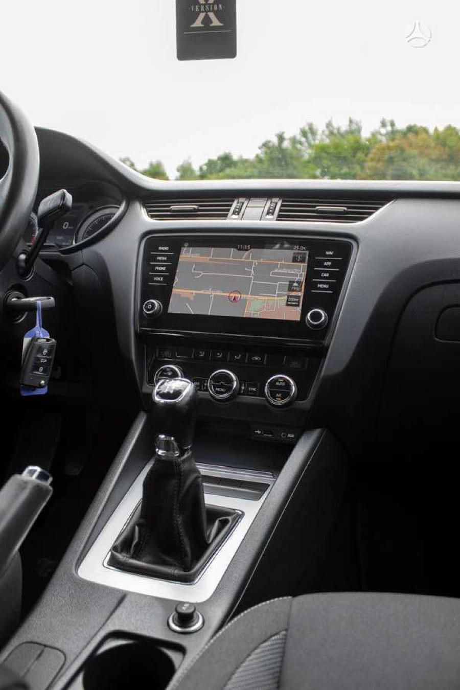 Balts Skoda Octavia 2017 Kauņa, ar dzinēja tilpumu 1.60 L un nobraukumu 192 tūkst. km par 8300 €, foto 14 vietnē AUTOMOTO.COM.LV