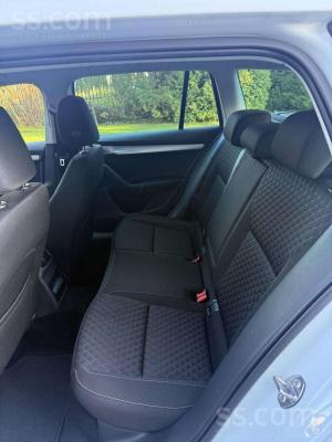 Balts Skoda Octavia 2017 Jelgava, ar dzinēja tilpumu 2.00 L un nobraukumu 240 tūkst. km par 9200 €, foto 9 vietnē AUTOMOTO.COM.LV