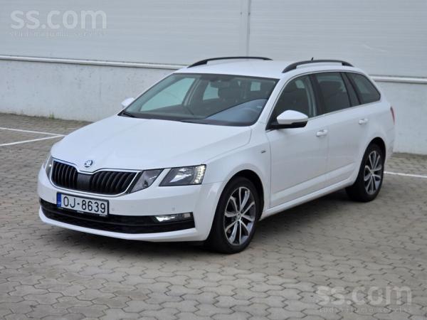 White Skoda Octavia 2017 in Riga, with an engine capacity of 2.00 L and mileage of 238 thousand km for 8990 €, photo 10 on AUTOMOTO.COM.LV