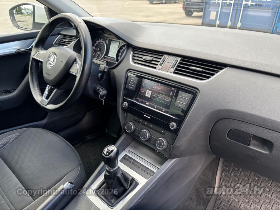 Balts Skoda Octavia 2017 Paide, ar dzinēja tilpumu 2.00 L un nobraukumu 236 tūkst. km par 7980 €, foto 9 vietnē AUTOMOTO.COM.LV
