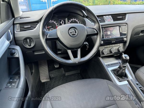 White Skoda Octavia 2017 in Paide, with an engine capacity of 2.00 L and mileage of 236 thousand km for 7980 €, photo 10 on AUTOMOTO.COM.LV