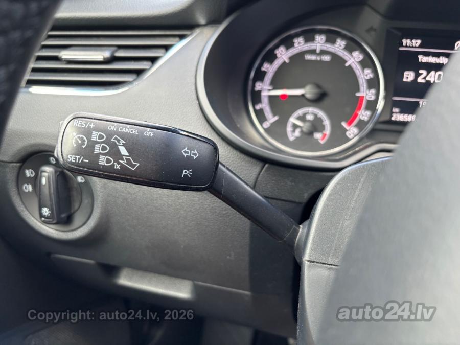 Balts Skoda Octavia 2017 Paide, ar dzinēja tilpumu 2.00 L un nobraukumu 236 tūkst. km par 7980 €, foto 17 vietnē AUTOMOTO.COM.LV