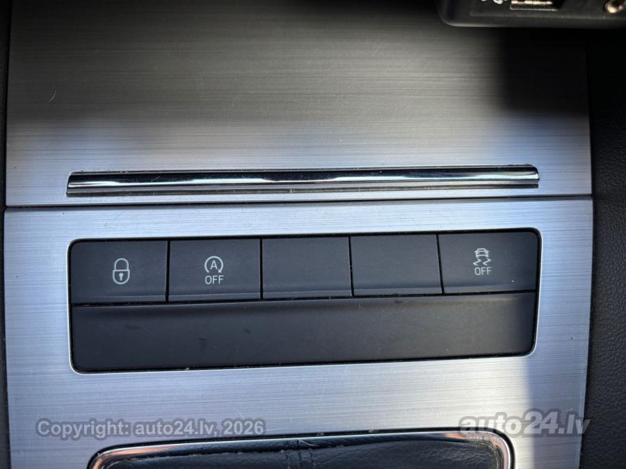 Balts Skoda Octavia 2017 Paide, ar dzinēja tilpumu 2.00 L un nobraukumu 236 tūkst. km par 7980 €, foto 18 vietnē AUTOMOTO.COM.LV