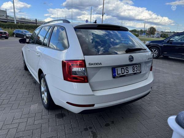 Balts Skoda Octavia 2017 Viļņa, ar dzinēja tilpumu 1.60 L un nobraukumu 292 tūkst. km par 6900 €, foto 5 vietnē AUTOMOTO.COM.LV