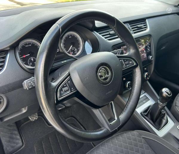 Balts Skoda Octavia 2017 Tauragė, ar dzinēja tilpumu 1.60 L un nobraukumu 228 tūkst. km par 5800 €, foto 10 vietnē AUTOMOTO.COM.LV