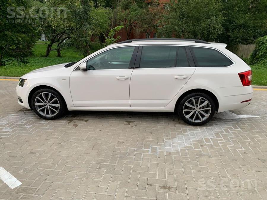 White Skoda Octavia 2017 in Riga, with an engine capacity of 1.60 L and mileage of 228 thousand km for 6499 €, photo 10 on AUTOMOTO.COM.LV