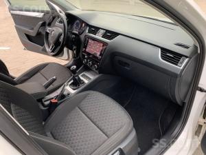 White Skoda Octavia 2017 in Riga, with an engine capacity of 1.60 L and mileage of 228 thousand km for 6499 €, photo 15 on AUTOMOTO.COM.LV