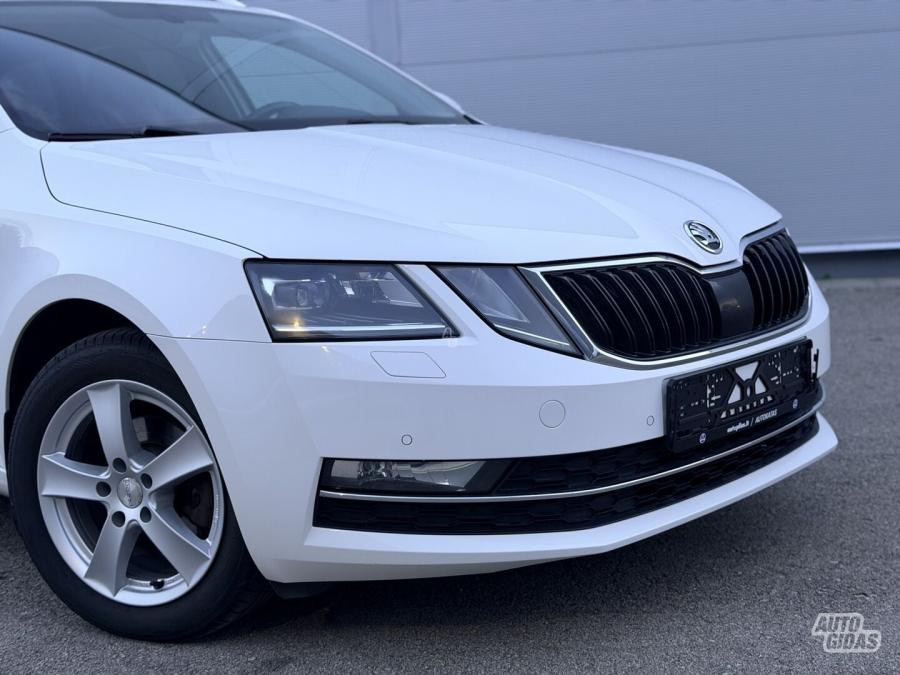 Balts Skoda Octavia 2017 Utena, ar dzinēja tilpumu 1.60 L un nobraukumu 345 tūkst. km par 7990 €, foto 9 vietnē AUTOMOTO.COM.LV