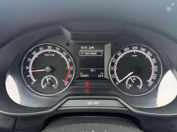 White Skoda Octavia 2018 in Marijampole, with an engine capacity of 1.60 L and mileage of 230 thousand km for 10769 €, photo 11 on AUTOMOTO.COM.LV