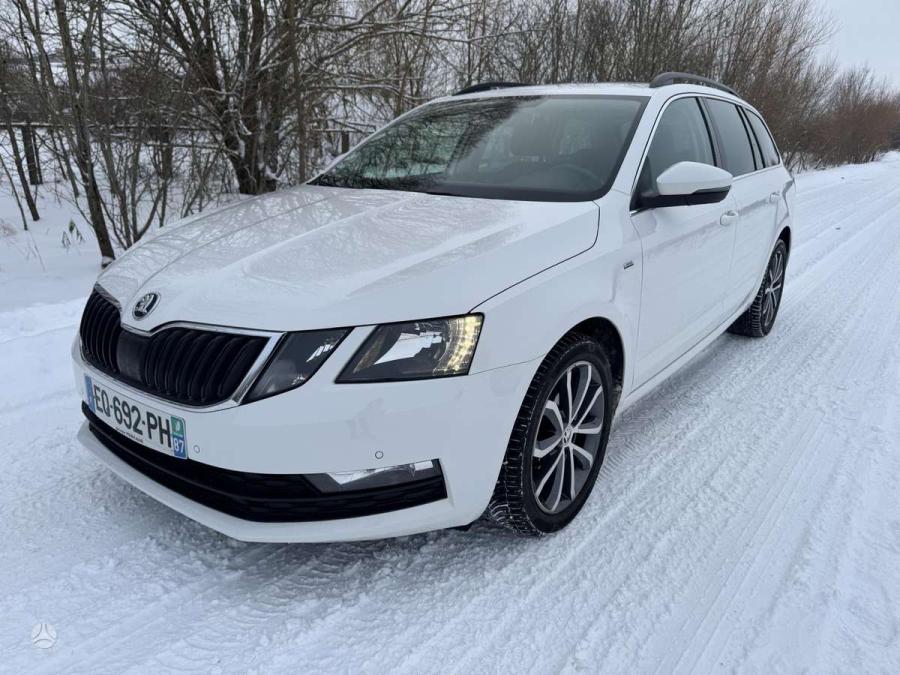 Balts Skoda Octavia 2018 Viļņa, ar dzinēja tilpumu 1.97 L un nobraukumu 270 tūkst. km par 7850 €, foto 1 vietnē AUTOMOTO.COM.LV