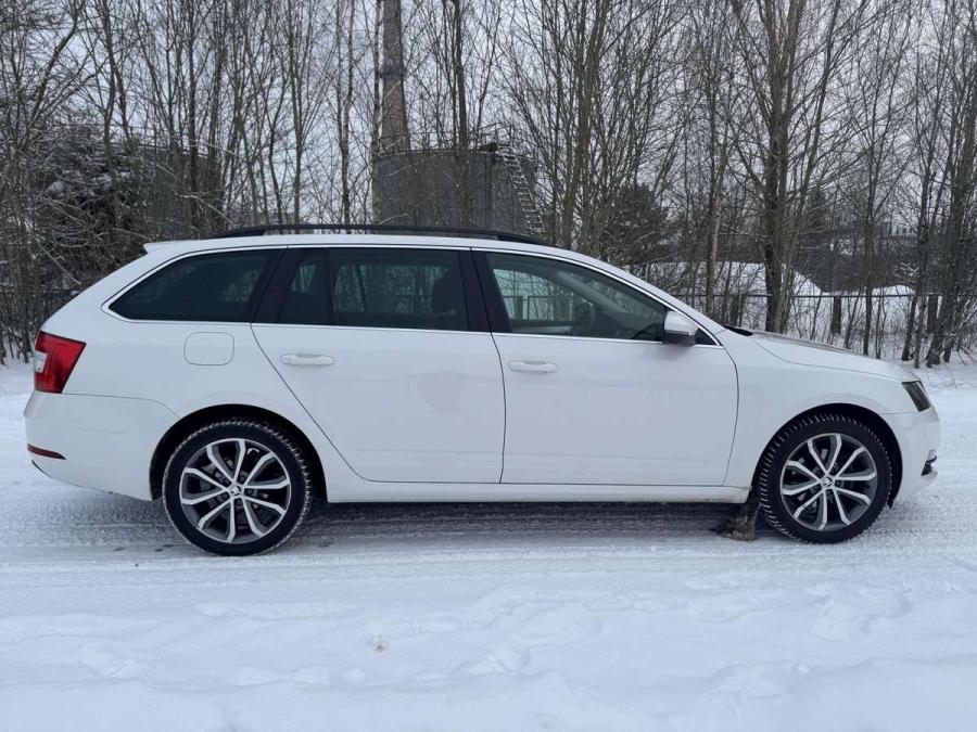 Balts Skoda Octavia 2018 Viļņa, ar dzinēja tilpumu 1.97 L un nobraukumu 270 tūkst. km par 7850 €, foto 5 vietnē AUTOMOTO.COM.LV