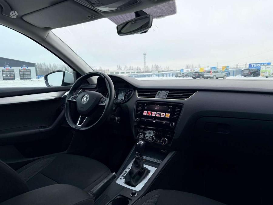 White Skoda Octavia 2018 in Panevezys, with an engine capacity of 1.60 L and mileage of 194 thousand km for 5999 €, photo 15 on AUTOMOTO.COM.LV