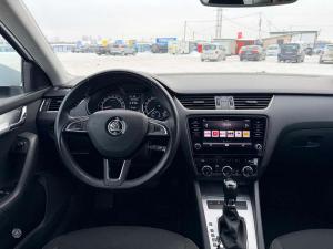 White Skoda Octavia 2018 in Panevezys, with an engine capacity of 1.60 L and mileage of 194 thousand km for 5999 €, photo 16 on AUTOMOTO.COM.LV