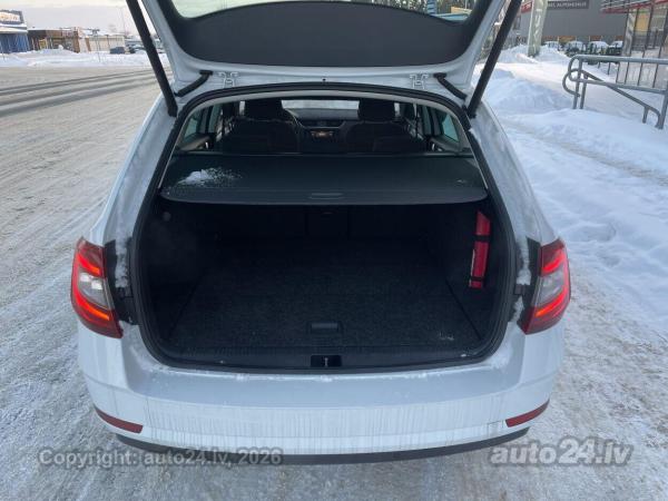 White Skoda Octavia 2018 in Viljandi, with an engine capacity of 1.60 L and mileage of 173 thousand km for 9990 €, photo 11 on AUTOMOTO.COM.LV
