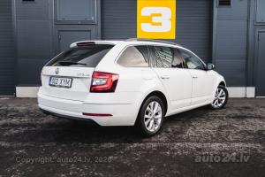 Balts Skoda Octavia 2018 Tallina, ar dzinēja tilpumu 1.60 L un nobraukumu 239 tūkst. km par 8499 €, foto 4 vietnē AUTOMOTO.COM.LV