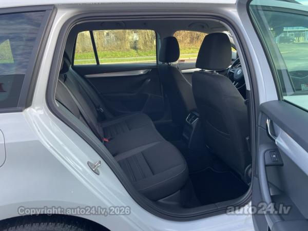 White Skoda Octavia 2018 in Viljandi, with an engine capacity of 1.60 L and mileage of 175 thousand km for 9980 €, photo 7 on AUTOMOTO.COM.LV