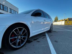 White Skoda Octavia 2018 in Vilkaviskis, with an engine capacity of 2.00 L and mileage of 275 thousand km for 8000 €, photo 6 on AUTOMOTO.COM.LV