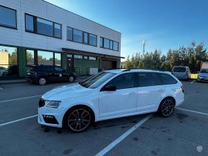 White Skoda Octavia 2018 in Vilkaviskis, with an engine capacity of 2.00 L and mileage of 275 thousand km for 8000 €, photo 19 on AUTOMOTO.COM.LV