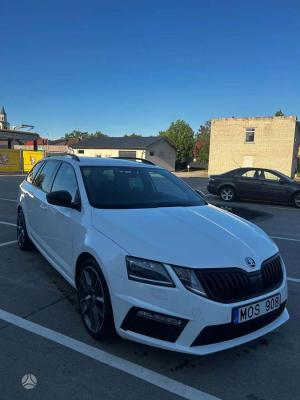 White Skoda Octavia 2018 in Vilkaviskis, with an engine capacity of 2.00 L and mileage of 275 thousand km for 8000 €, photo 20 on AUTOMOTO.COM.LV