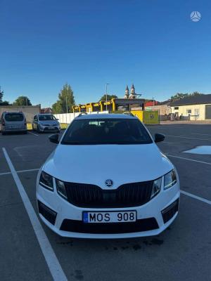 White Skoda Octavia 2018 in Vilkaviskis, with an engine capacity of 2.00 L and mileage of 275 thousand km for 8000 €, photo 21 on AUTOMOTO.COM.LV