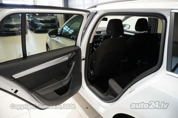 White Skoda Octavia 2018 in Tallinn, with an engine capacity of 1.00 L and mileage of 130 thousand km for 9500 €, photo 9 on AUTOMOTO.COM.LV