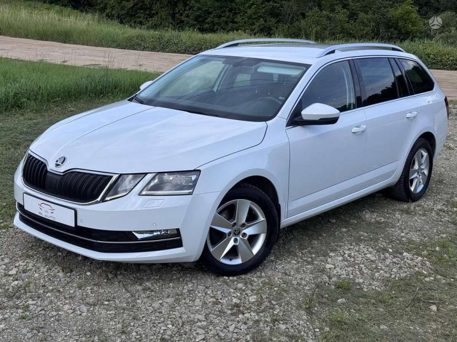 White Skoda Octavia 2018 in Kaunas, with an engine capacity of 1.00 L and mileage of 165 thousand km for 8750 €, photo 6 on AUTOMOTO.COM.LV