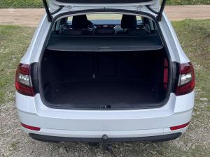 White Skoda Octavia 2018 in Kaunas, with an engine capacity of 1.00 L and mileage of 165 thousand km for 8750 €, photo 10 on AUTOMOTO.COM.LV