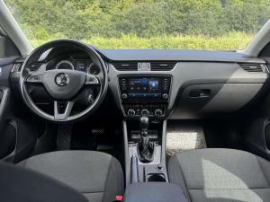 White Skoda Octavia 2018 in Kaunas, with an engine capacity of 1.00 L and mileage of 165 thousand km for 8750 €, photo 15 on AUTOMOTO.COM.LV