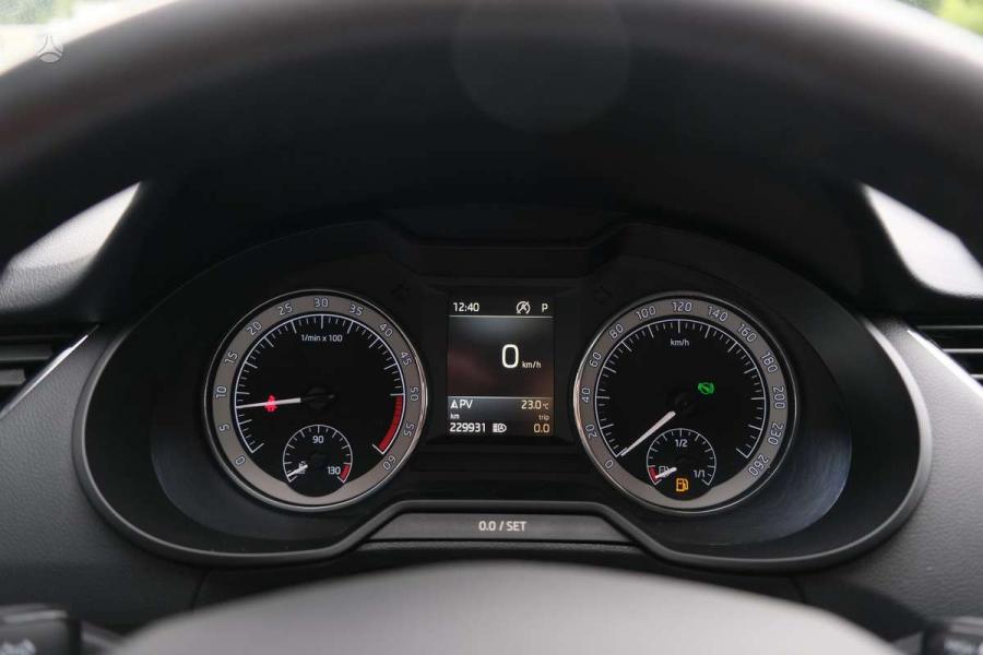 Balts Skoda Octavia 2018 Viļņa, ar dzinēja tilpumu 1.97 L un nobraukumu 230 tūkst. km par 11950 €, foto 7 vietnē AUTOMOTO.COM.LV