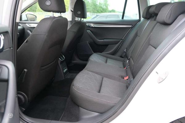 Balts Skoda Octavia 2018 Viļņa, ar dzinēja tilpumu 1.97 L un nobraukumu 230 tūkst. km par 11950 €, foto 8 vietnē AUTOMOTO.COM.LV