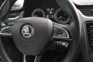 Balts Skoda Octavia 2018 Viļņa, ar dzinēja tilpumu 1.97 L un nobraukumu 230 tūkst. km par 11950 €, foto 20 vietnē AUTOMOTO.COM.LV