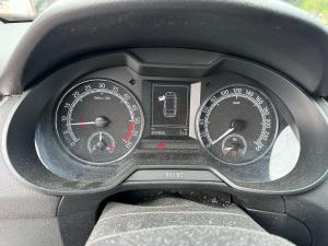 White Skoda Octavia 2018 in Jurbarkas, with an engine capacity of 1.60 L and mileage of 230 thousand km for 7250 €, photo 11 on AUTOMOTO.COM.LV