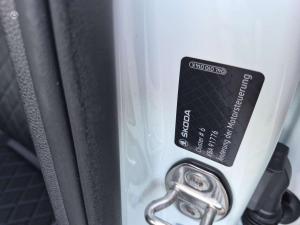 Белый Шкода Октавия 2018 в Каунас, объемом двигателя 1.97 л и пробегом 250 тыс. км за 11300 €, фото 18 на AUTOMOTO.COM.LV