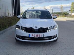 White Skoda Octavia 2018 in Vilnius, with an engine capacity of 1.00 L and mileage of 187 thousand km for 7899 €, photo 8 on AUTOMOTO.COM.LV