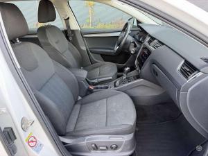 White Skoda Octavia 2018 in Vilnius, with an engine capacity of 1.00 L and mileage of 187 thousand km for 7899 €, photo 14 on AUTOMOTO.COM.LV
