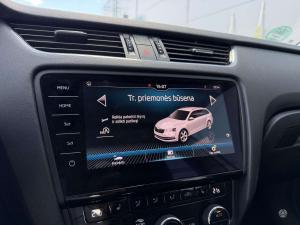 White Skoda Octavia 2018 in Vilnius, with an engine capacity of 1.00 L and mileage of 187 thousand km for 7899 €, photo 24 on AUTOMOTO.COM.LV