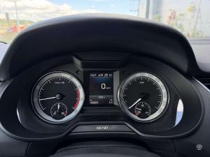 White Skoda Octavia 2018 in Vilnius, with an engine capacity of 1.00 L and mileage of 187 thousand km for 7899 €, photo 25 on AUTOMOTO.COM.LV