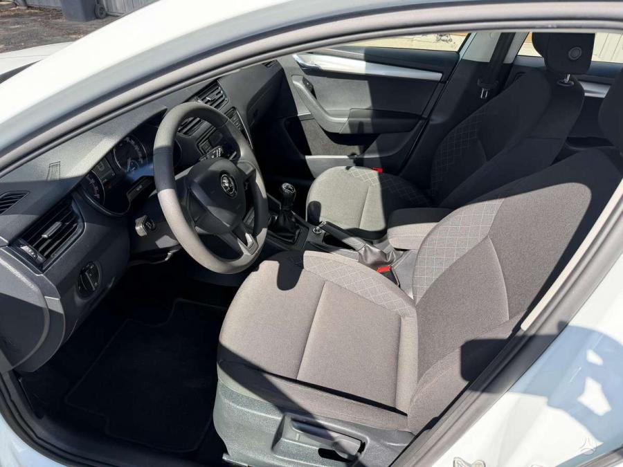 Balts Skoda Octavia 2018 Joniškis, ar dzinēja tilpumu 2.00 L un nobraukumu 117 tūkst. km par 8850 €, foto 10 vietnē AUTOMOTO.COM.LV