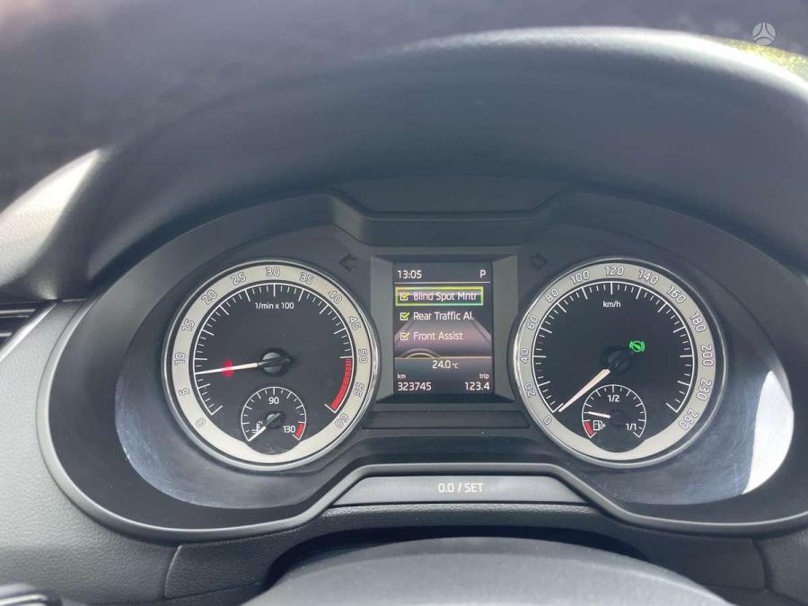 Balts Skoda Octavia 2018 Kauņa, ar dzinēja tilpumu 1.60 L un nobraukumu 323 tūkst. km par 6850 €, foto 12 vietnē AUTOMOTO.COM.LV