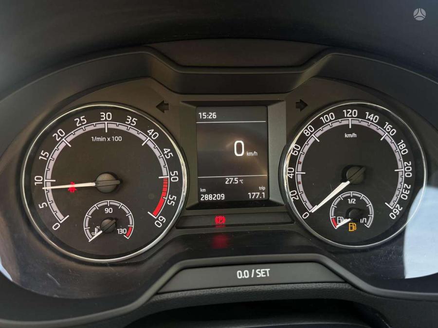 Balts Skoda Octavia 2018 Kauņa, ar dzinēja tilpumu 1.60 L un nobraukumu 288 tūkst. km par 5900 €, foto 14 vietnē AUTOMOTO.COM.LV
