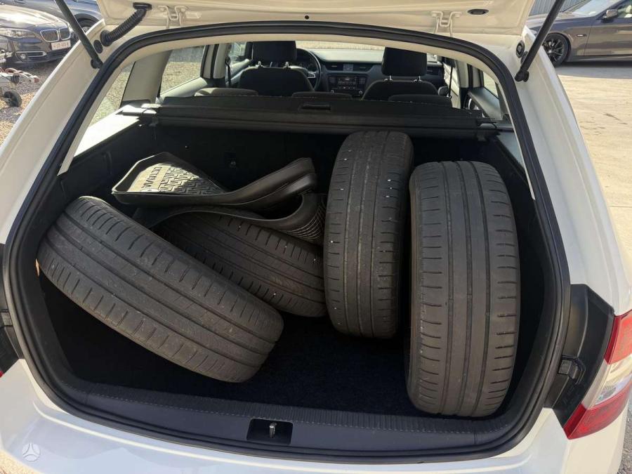 Balts Skoda Octavia 2018 Kauņa, ar dzinēja tilpumu 1.60 L un nobraukumu 288 tūkst. km par 5900 €, foto 15 vietnē AUTOMOTO.COM.LV