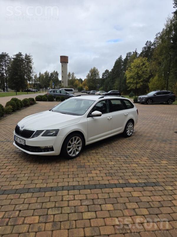 White Skoda Octavia 2018 in Riga, with an engine capacity of 1.40 L and mileage of 226 thousand km for 9650 €, photo 1 on AUTOMOTO.COM.LV