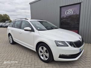 White Skoda Octavia 2018 in Taurage, with an engine capacity of 1.97 L and mileage of 242 thousand km for 8300 €, photo 4 on AUTOMOTO.COM.LV