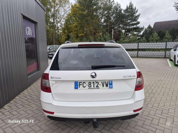 Skoda Octavia 2018 in Taurage on AUTOMOTO.COM.LV White Skoda Octavia 2018 in Taurage, with an engine capacity of 1.97 L and mileage of 242 thousand km for 8300 β¬, photo 5 on AUTOMOTO.COM.LV