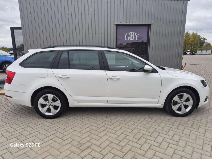 White Skoda Octavia 2018 in Taurage, with an engine capacity of 1.97 L and mileage of 242 thousand km for 8300 €, photo 7 on AUTOMOTO.COM.LV