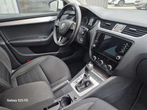 White Skoda Octavia 2018 in Taurage, with an engine capacity of 1.97 L and mileage of 242 thousand km for 8300 €, photo 19 on AUTOMOTO.COM.LV