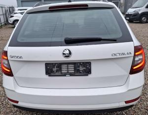 White Skoda Octavia 2019 in Kaunas, with an engine capacity of 1.00 L and mileage of 126 thousand km for 6474 €, photo 7 on AUTOMOTO.COM.LV