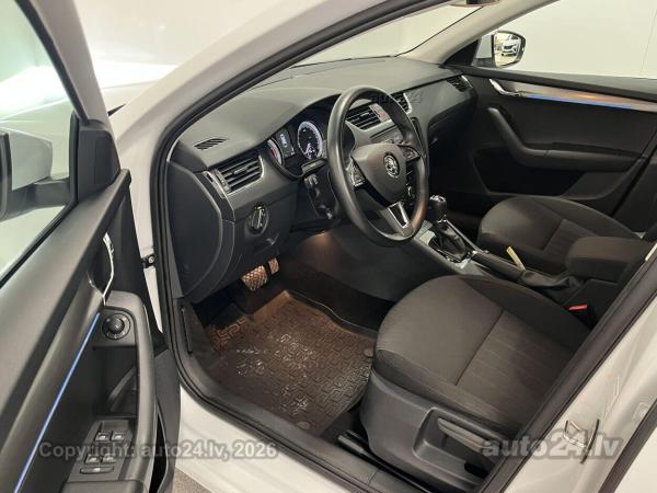 Balts Skoda Octavia 2019 Tallina, ar dzinēja tilpumu 1.50 L un nobraukumu 163 tūkst. km par 10900 €, foto 6 vietnē AUTOMOTO.COM.LV